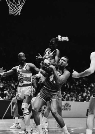 BALONCESTO HISTORIA DE LOS MEJORES: Clemon Johnson; "Clem"