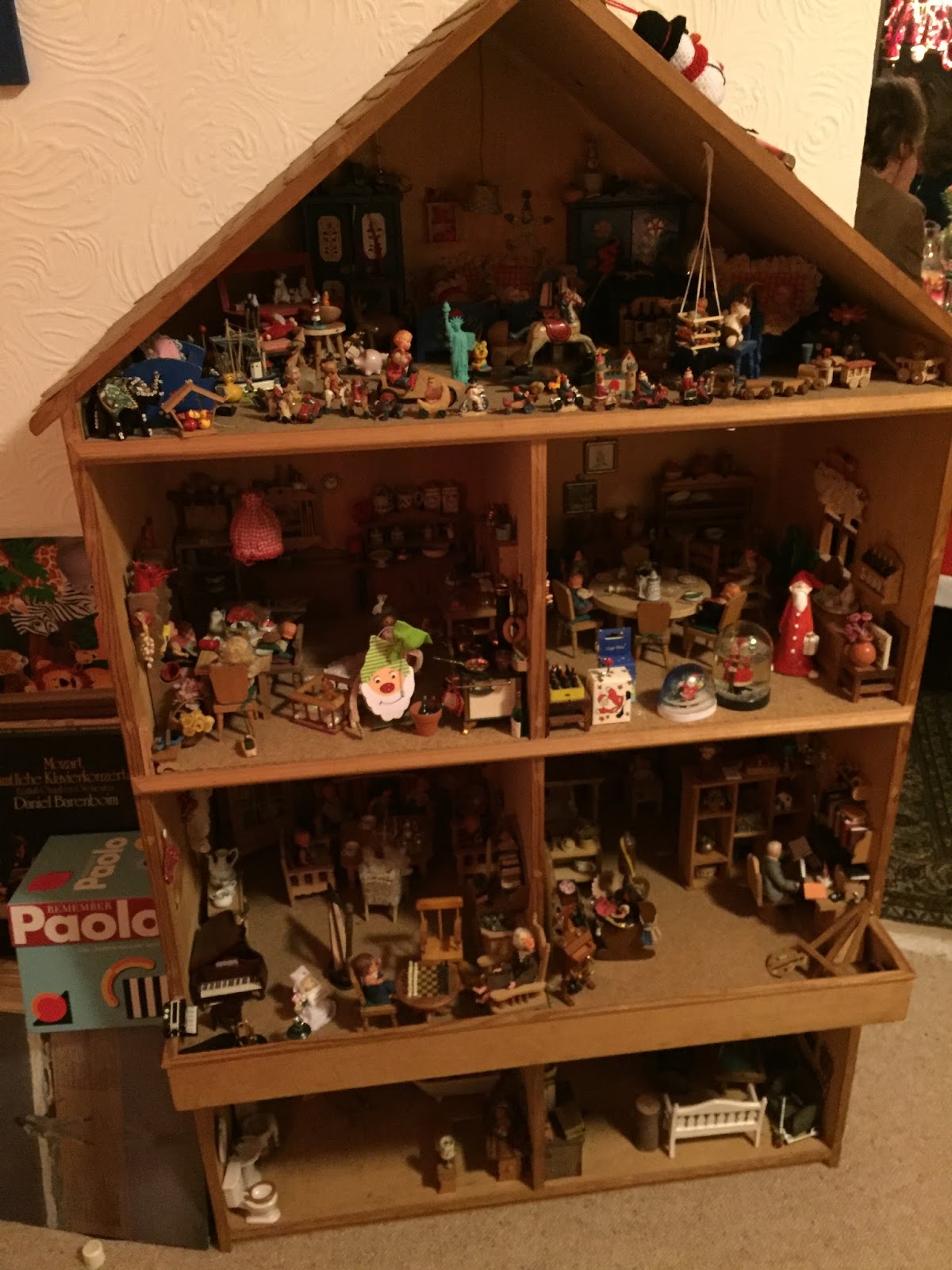 Minibase Miniatures: Spring and a new project...