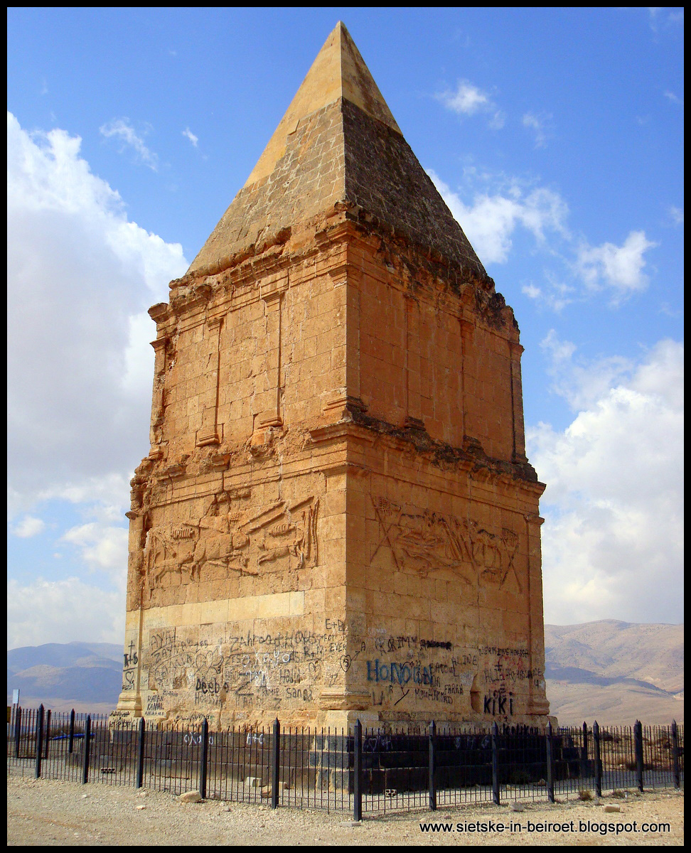 .: Rafting on the Nahr el-Assi