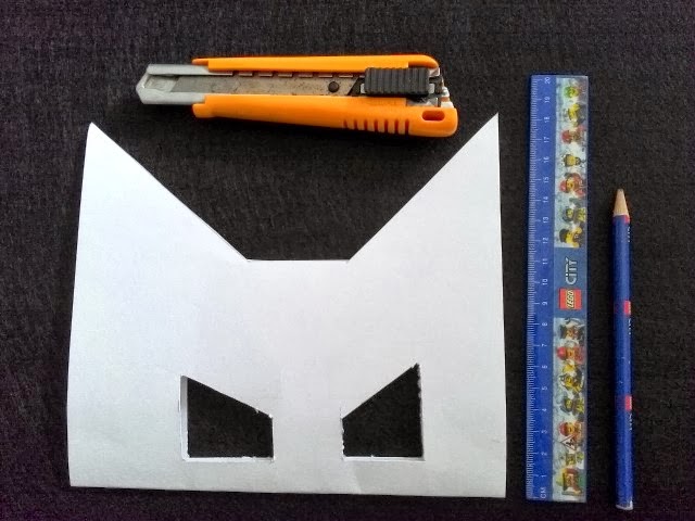 Dragonfly Bento Box: DIY Batman costume