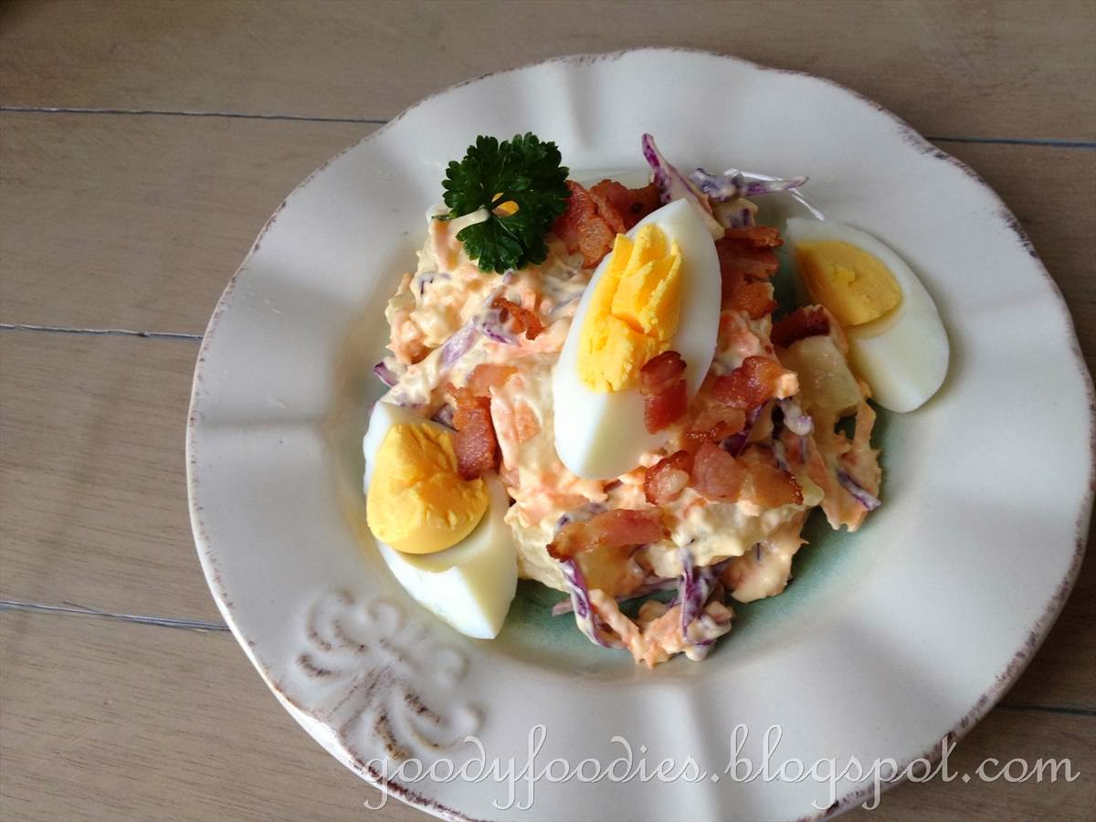 GoodyFoodies: Recipe: Cold potato salad with bacon and egg