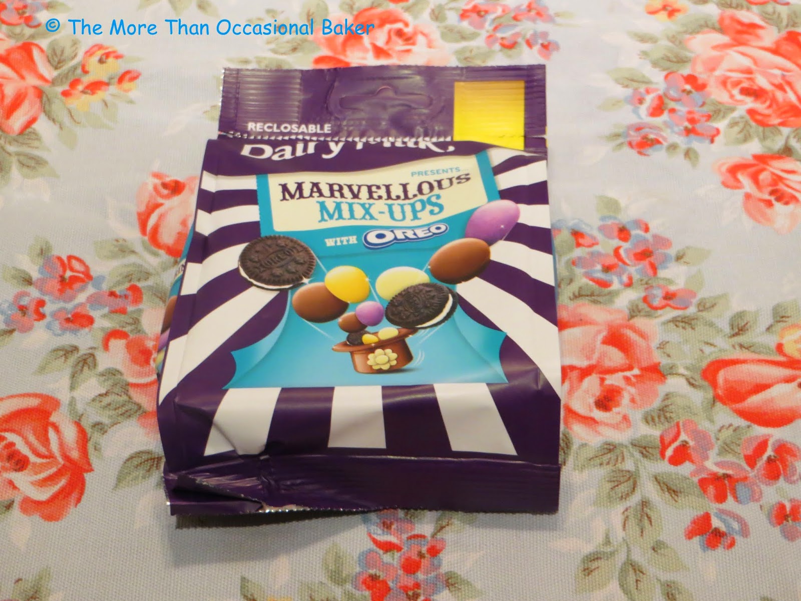 The more than occasional baker: Marvellous Mix Up Cookies