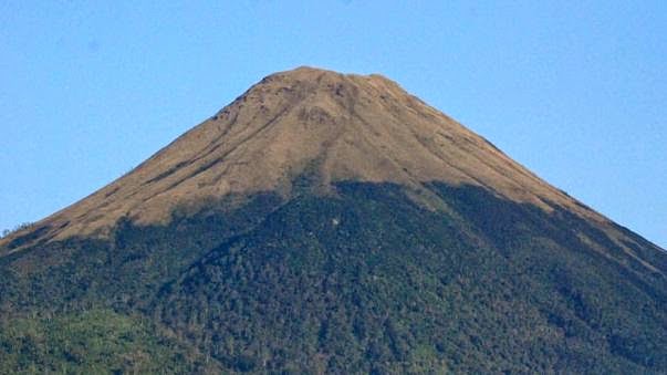 Mendaki Gunung Penanggungan (Miniatur Semeru) - Jelajah Nusantara
