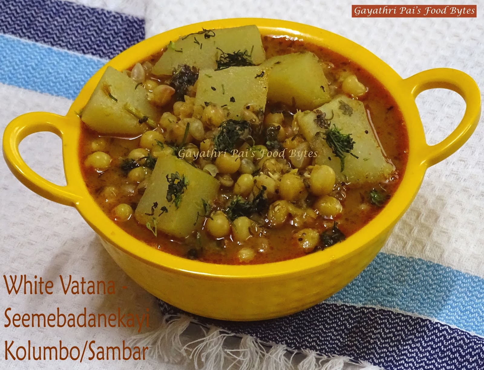 Gayathri Pai's Food Bytes: White Vatana (Peas)~Seemedbadnekayi (Chayote ...