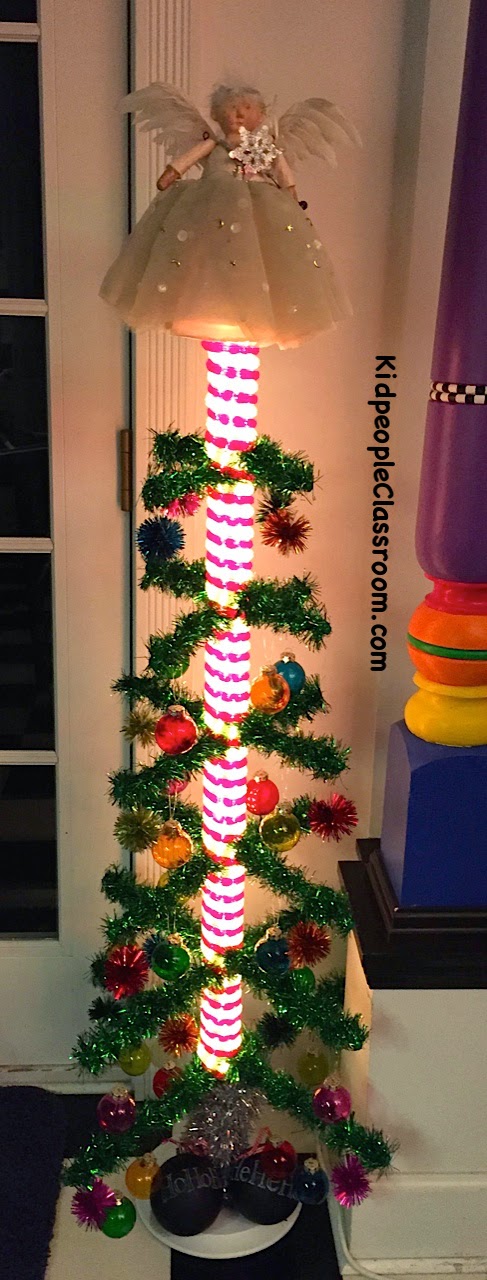 Kidpeople Classroom: The Funky Christmas Tree for Monday Made It!