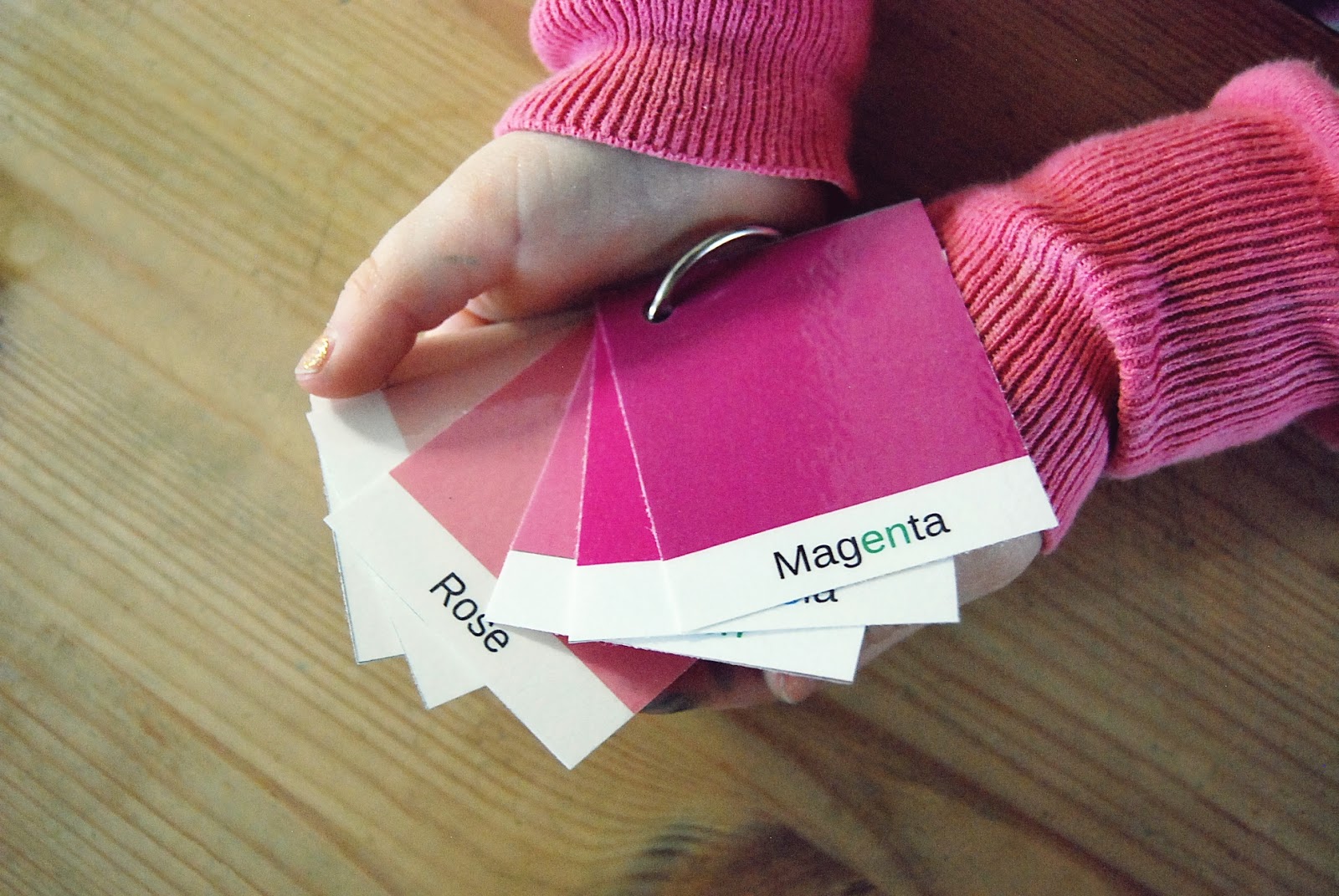 cartes-de-nomenclature-les-nuances-merci-qui-merci-montessori
