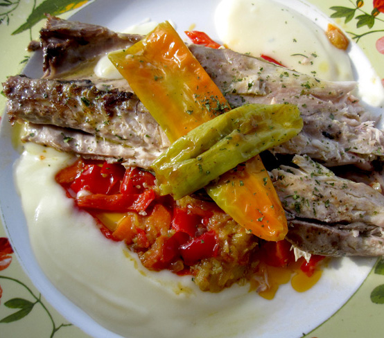 chicharro marinado con acompañamiento | biuka