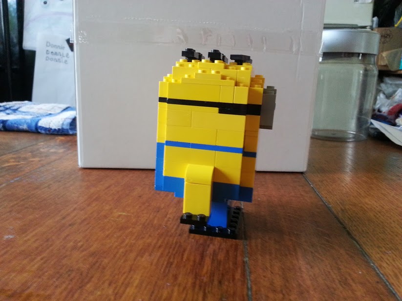 The Brick Castle: Make your own Despicable Me Lego Minion
