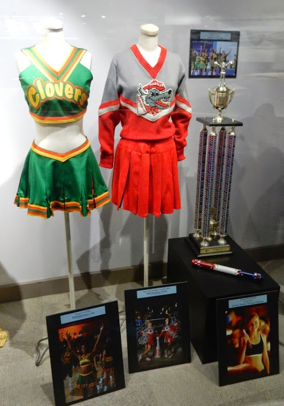 Hollywood Movie Costumes and Props: Bring It On cheerleader costume and ...