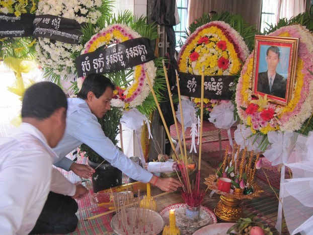 These Four Countries Have a Unique Ritual to Commemorate the Death ...