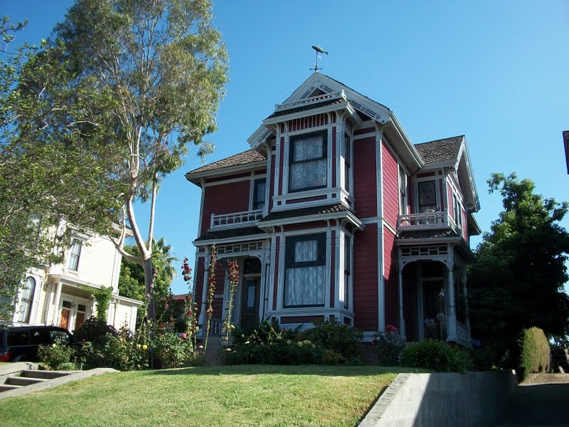 Filming Locations of Chicago and Los Angeles: Charmed