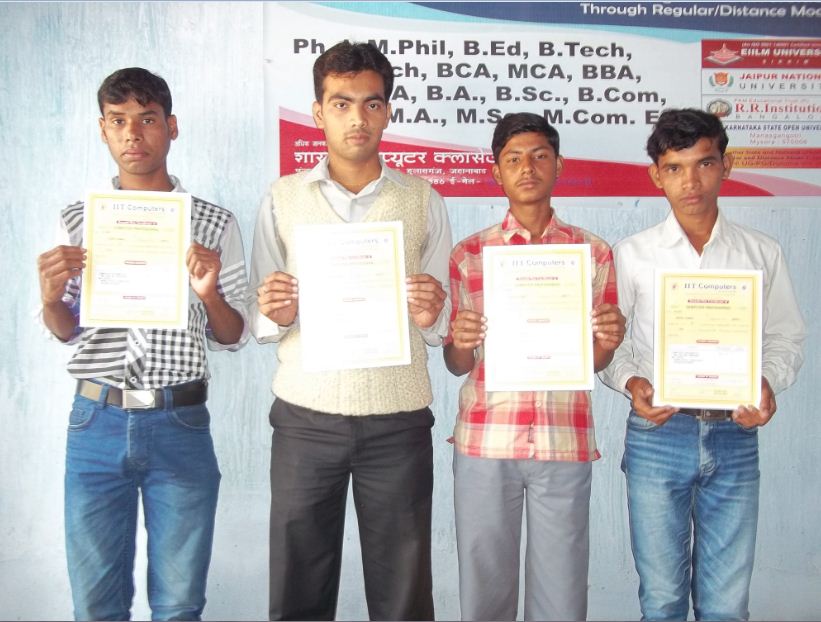 Sharda Computer Classes: Students of Sharda Computer Classes, Hulasganj