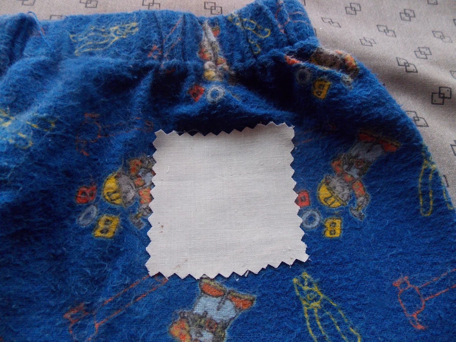 My Handmadehappiness: Tutorial ~ How to mend a rip OR tear!