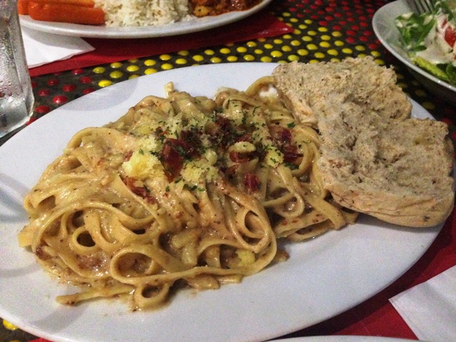 ERICJAZ FOODIES: BANAPPLE (AYALA TRIANGLE)