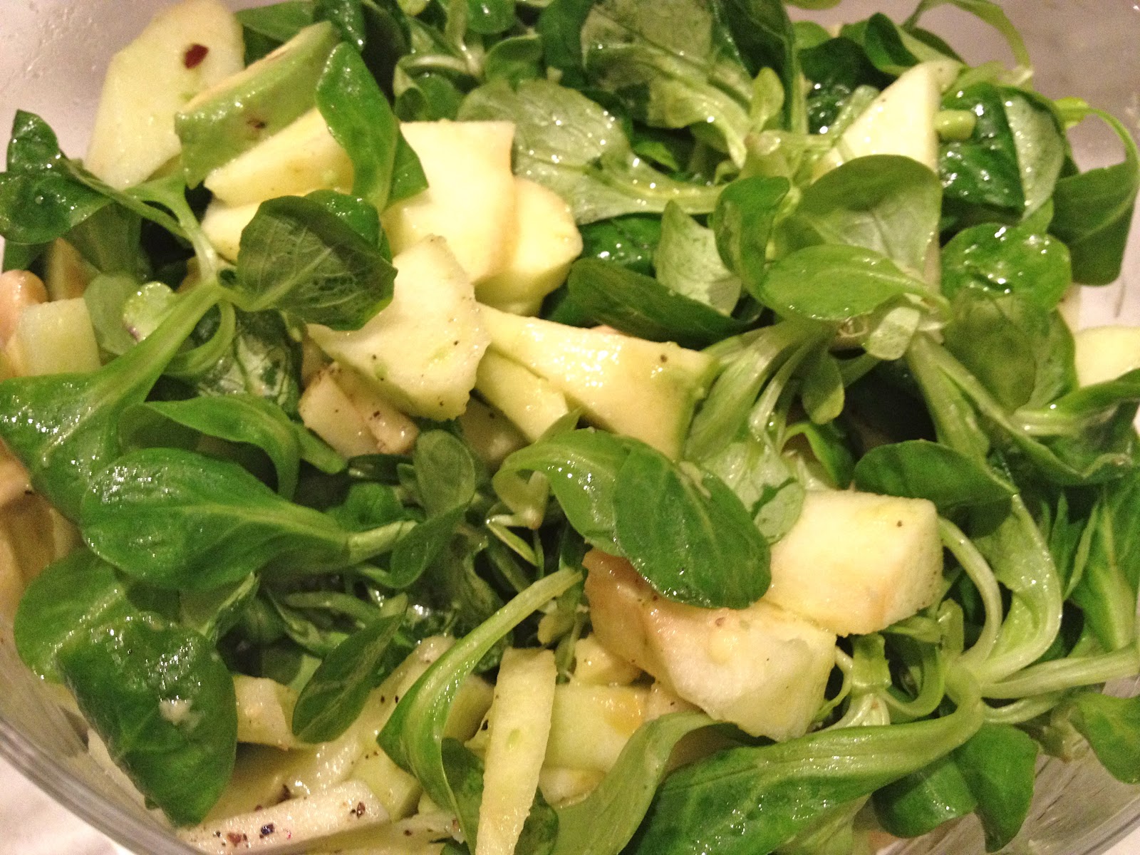 Salade de mâche, pomme verte et amandes | Cuisine entre copines