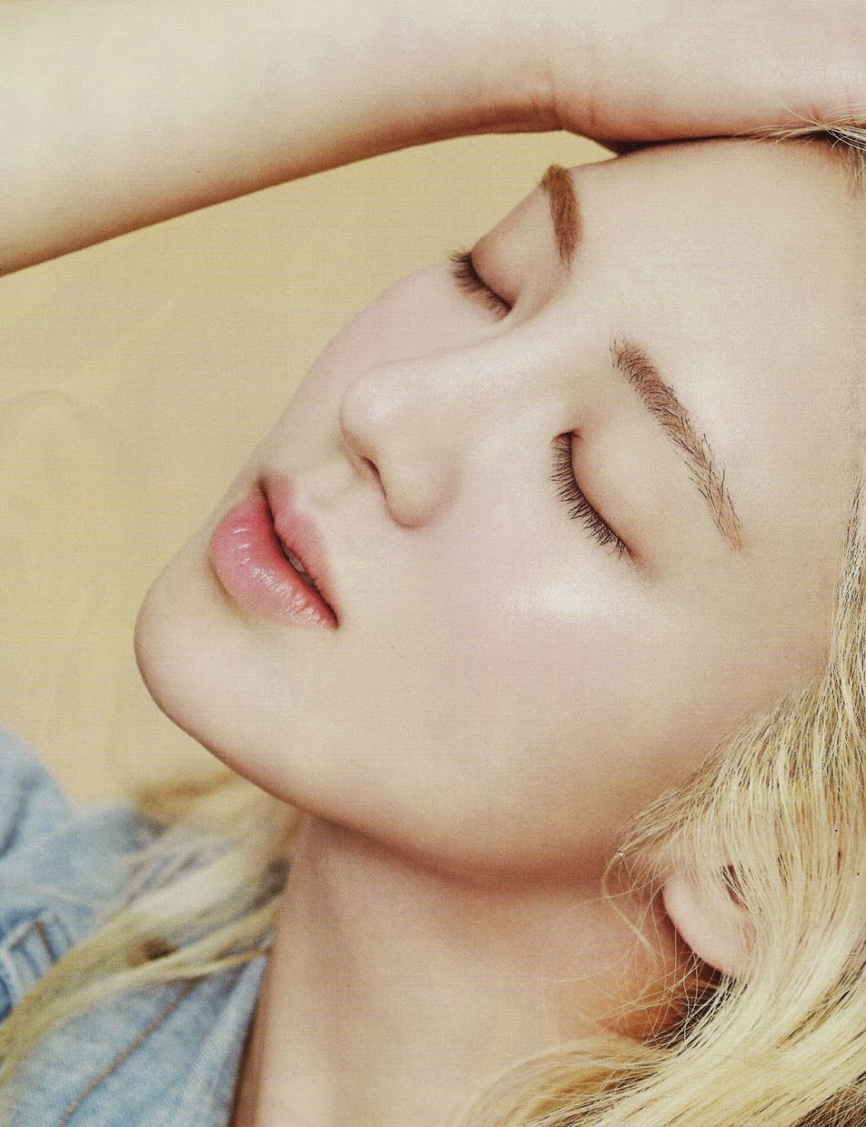 SNSD HyoYeon revealed that she will be releasing a lifestyle book in ...