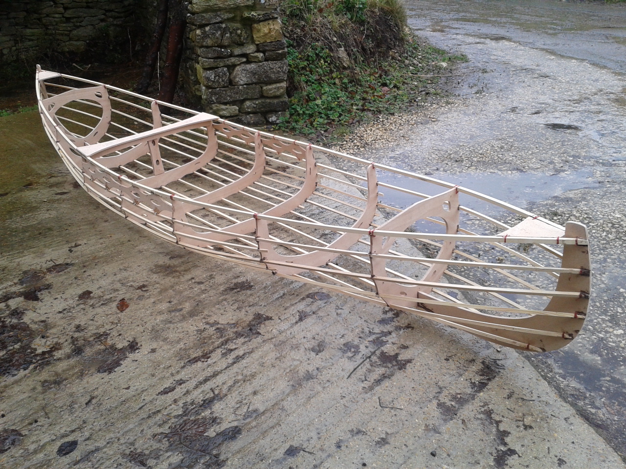 Daisy Grace: Canoe frame complete (2hrs)