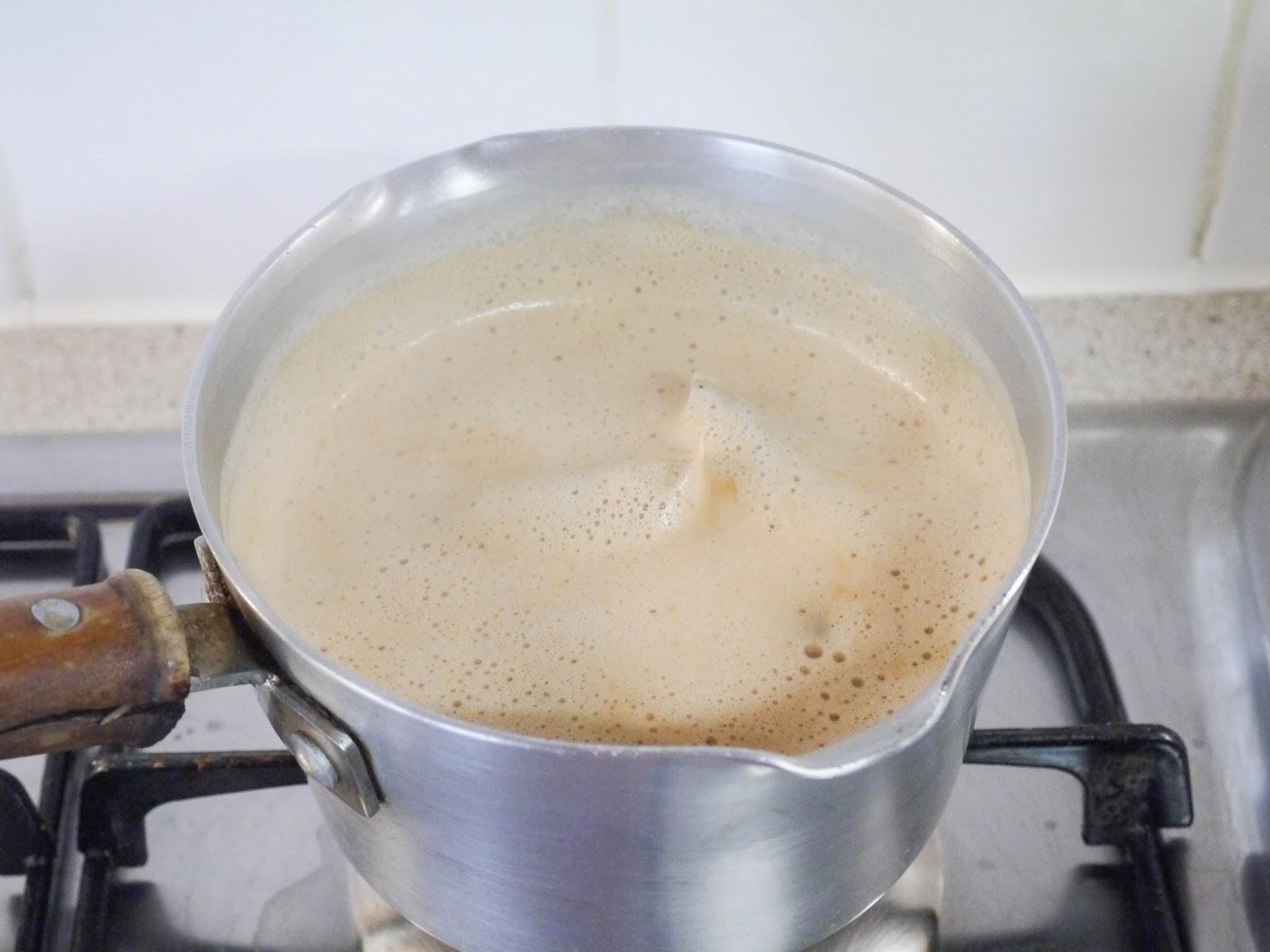 This Muslim Girl Bakes: Our House Everyday Pakistani Tea.