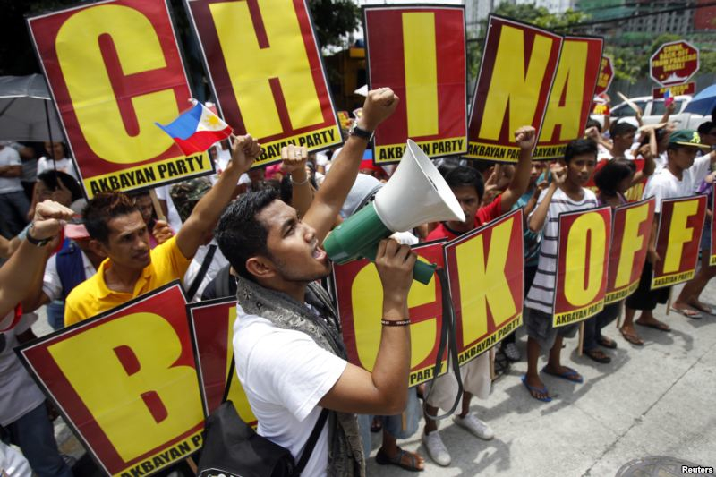 China vs. Philippines War: Philippine vs. China war 2012: China ...