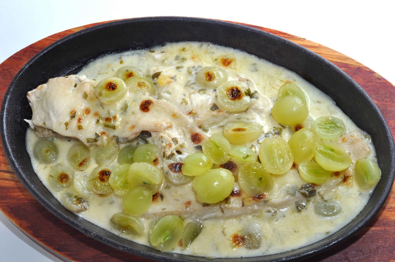 Simple Food: Plaice Veronique (poached plaice with grapes)