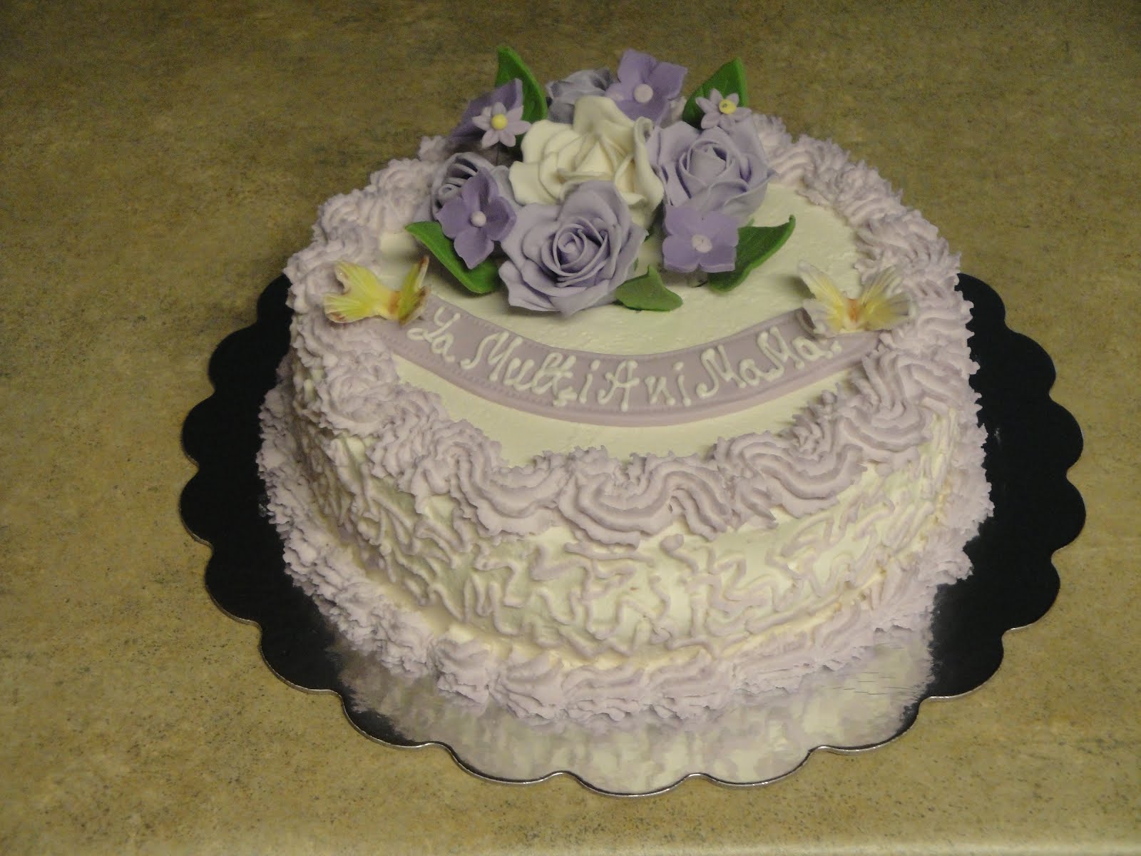 Silvia's Cakes: Tort cu trandafiri mov.