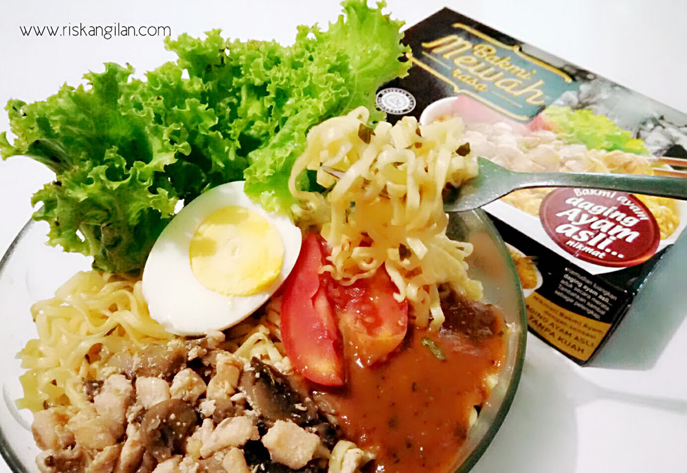 Kreasi Sajian Bakmi Mewah Sambal Pecel - Riska Ngilan