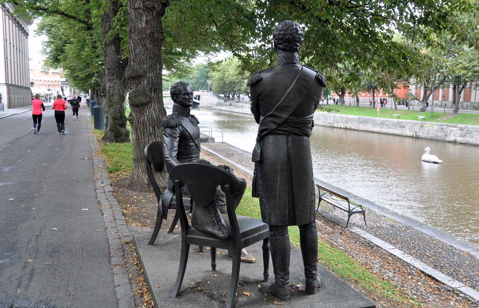 Galleriakärpänen: 2017