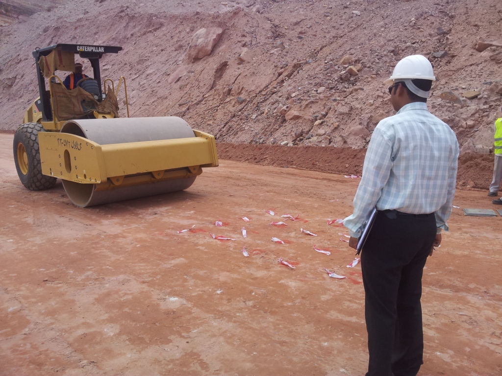 Construction Materials Testing Laboratory: Rock fill Settlement Test