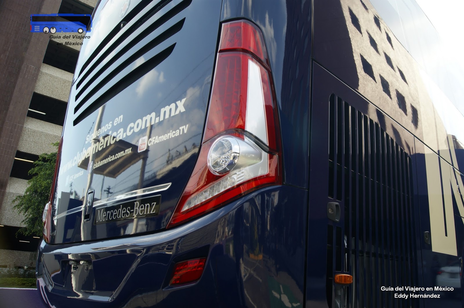 Vea el autobús del america