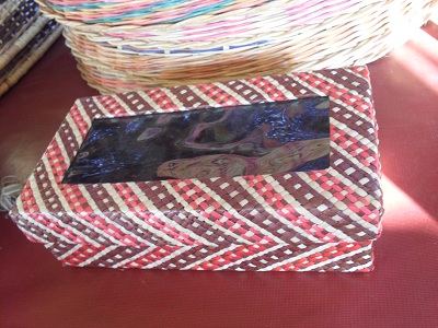 Pasar Tani Kraf: KOTAK EKSKLUSIF, BAKUL ANYAMAN DAN HIASAN PERKAHWINAN 1