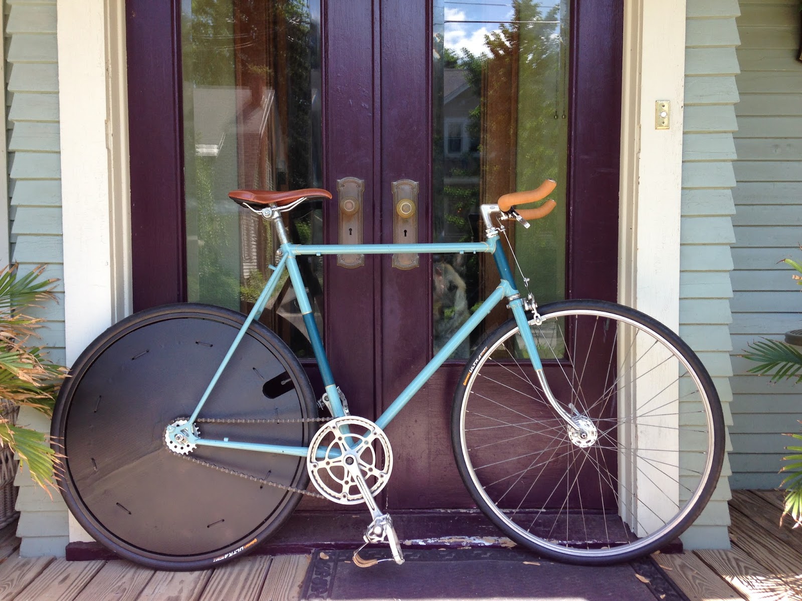 Syracuse Bicycle Works: DIY Discwheel!