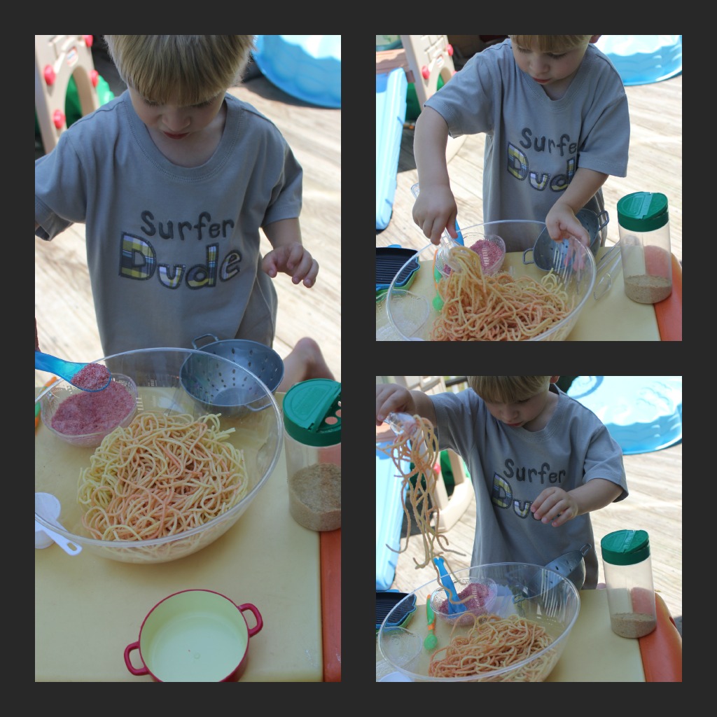 Fun sensory spaghetti play - Recycling Center