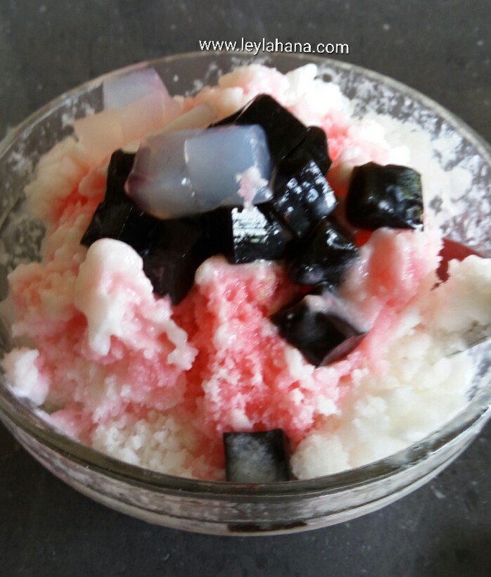 Es Putri Salju dan Aneka Mie di Kedai Bakmi H. Asari Depok | Leyla Hana