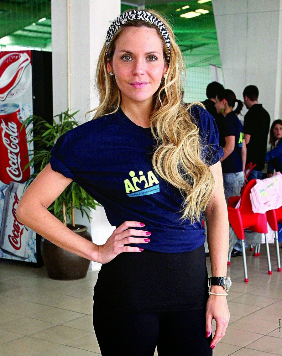 Perfil e fotos de Sara Kostov - Boas.pt - Celebridades e Famosas ...