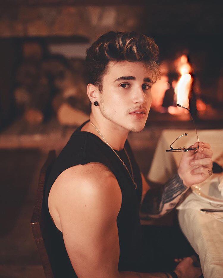 Lovely Boys: Alex Mapeli