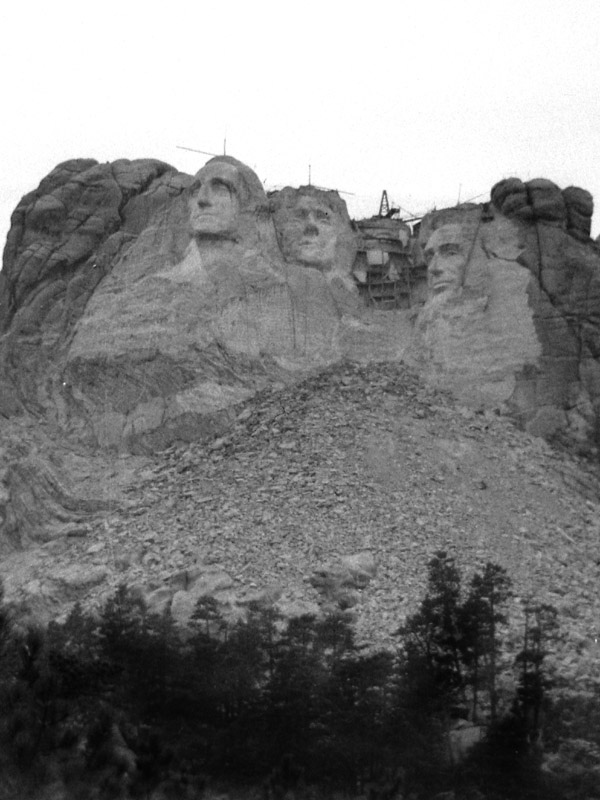 SAVE PHOTO: On this Day: 31st October 1941, Mount Rushmore Completed
