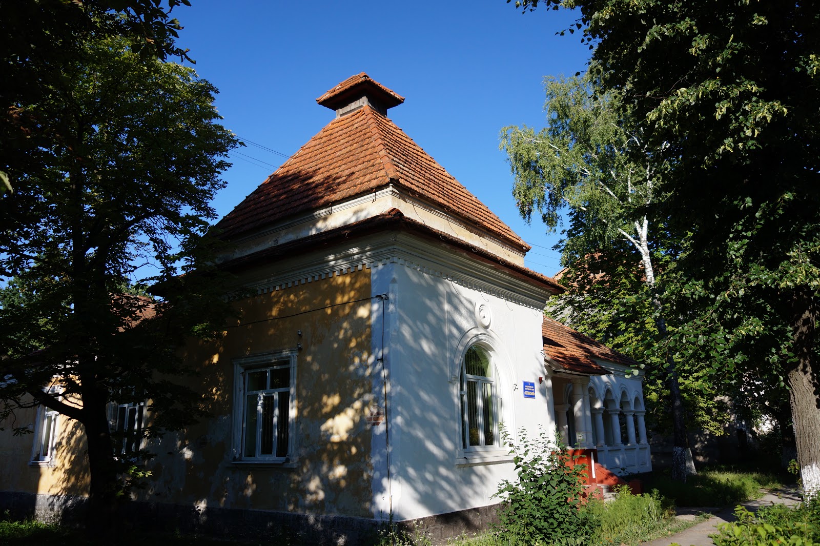 Stilul Arhitectural Neoromânesc