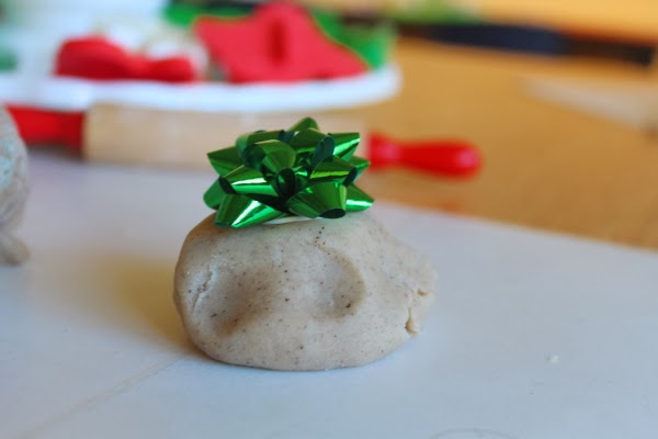 scrumdilly-do!: holiday play dough fun