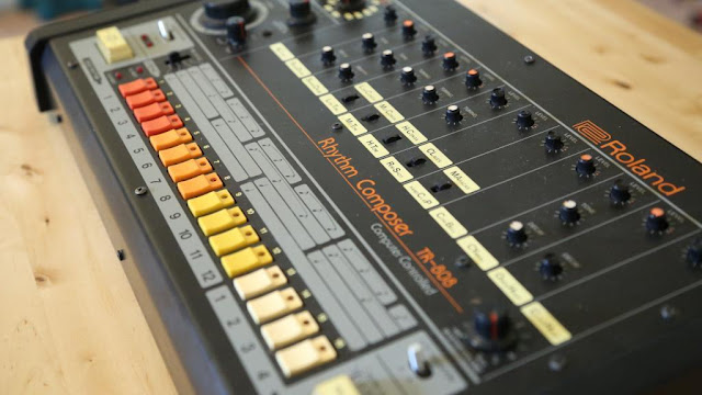 MATRIXSYNTH: Roland TR808 SN 072747 Vintage Analog Drum Machine