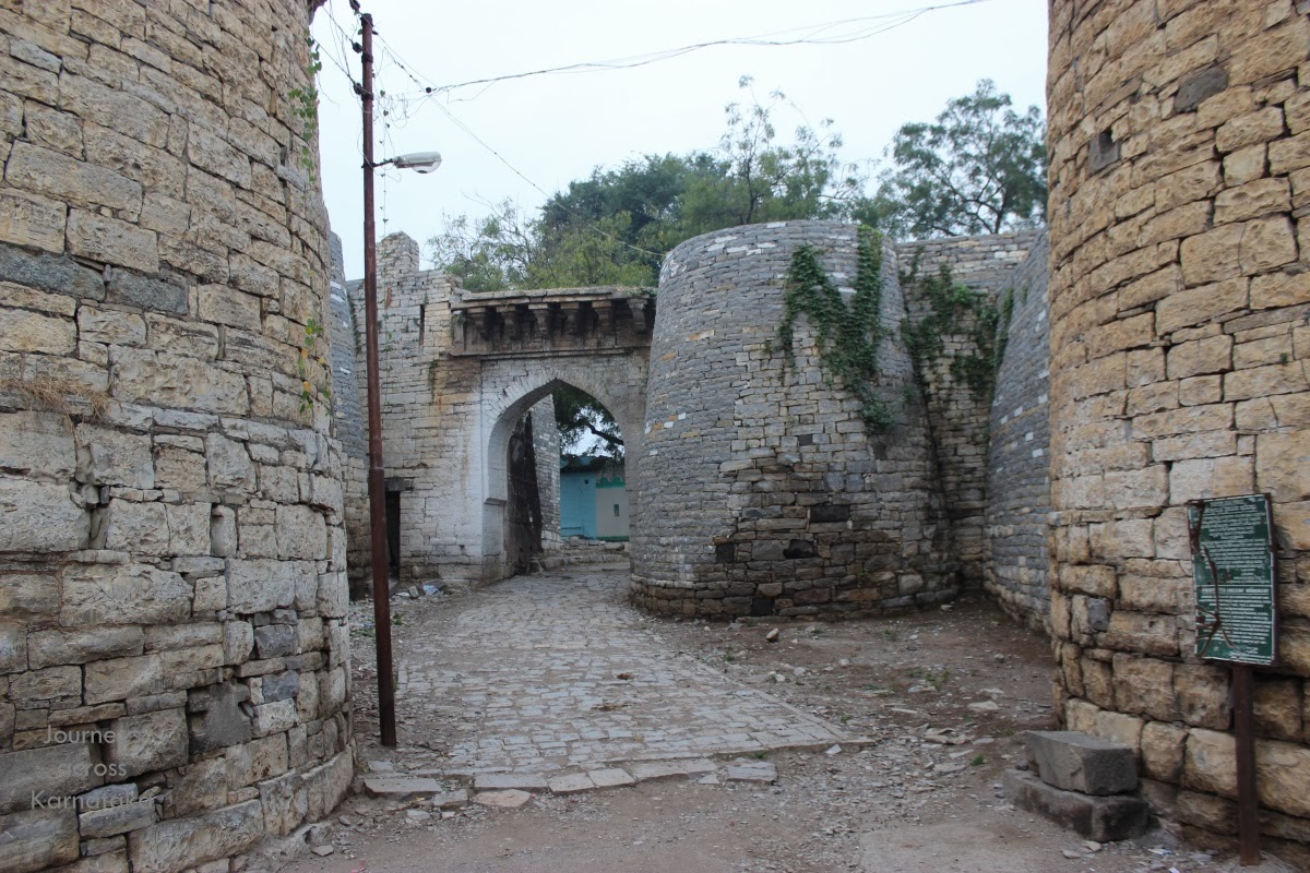 Journeys across Karnataka: Fort Malkhed ~ Manyakheta