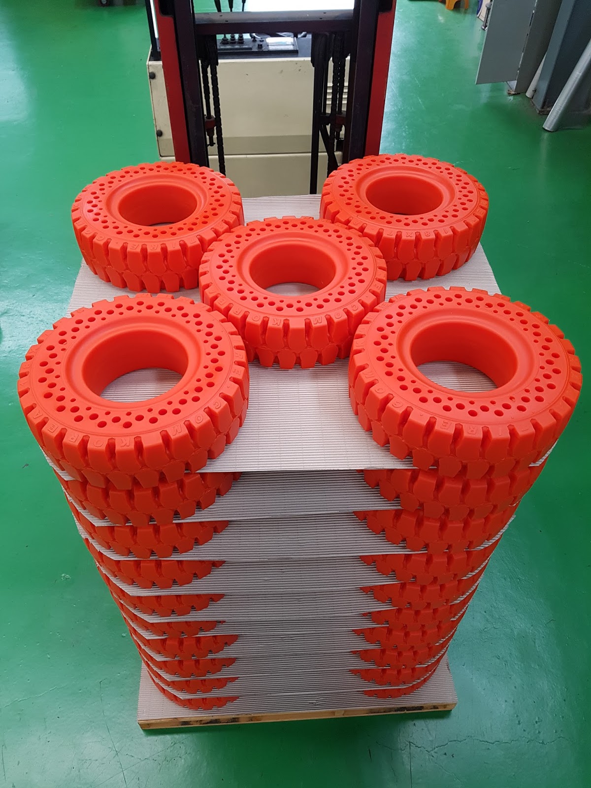 Forklift Urethane Tire Total Solution HANA TIRE