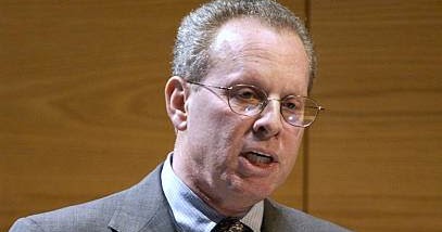 PHÂN TÍCH KINH TẾ: Phỏng vấn Robert Barro