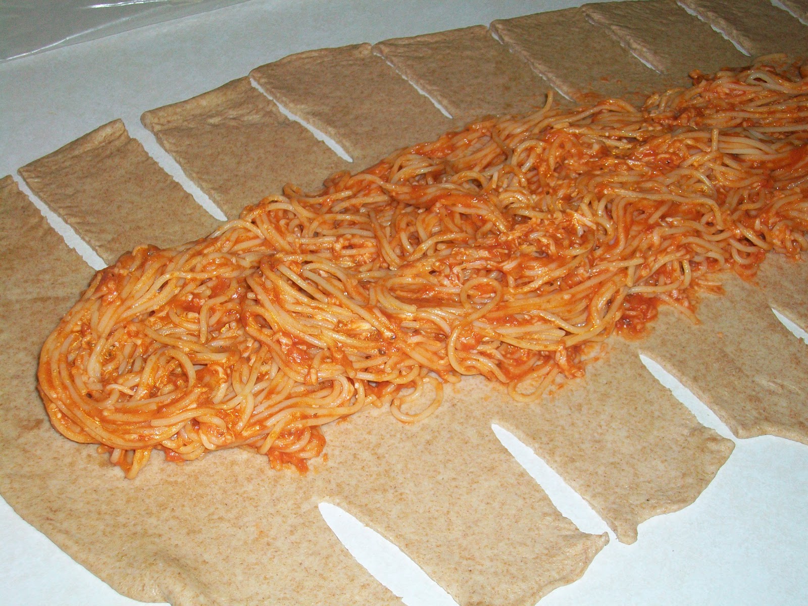 AZUMA Leasing: Easy Weeknight Recipe: Spaghetti Bread