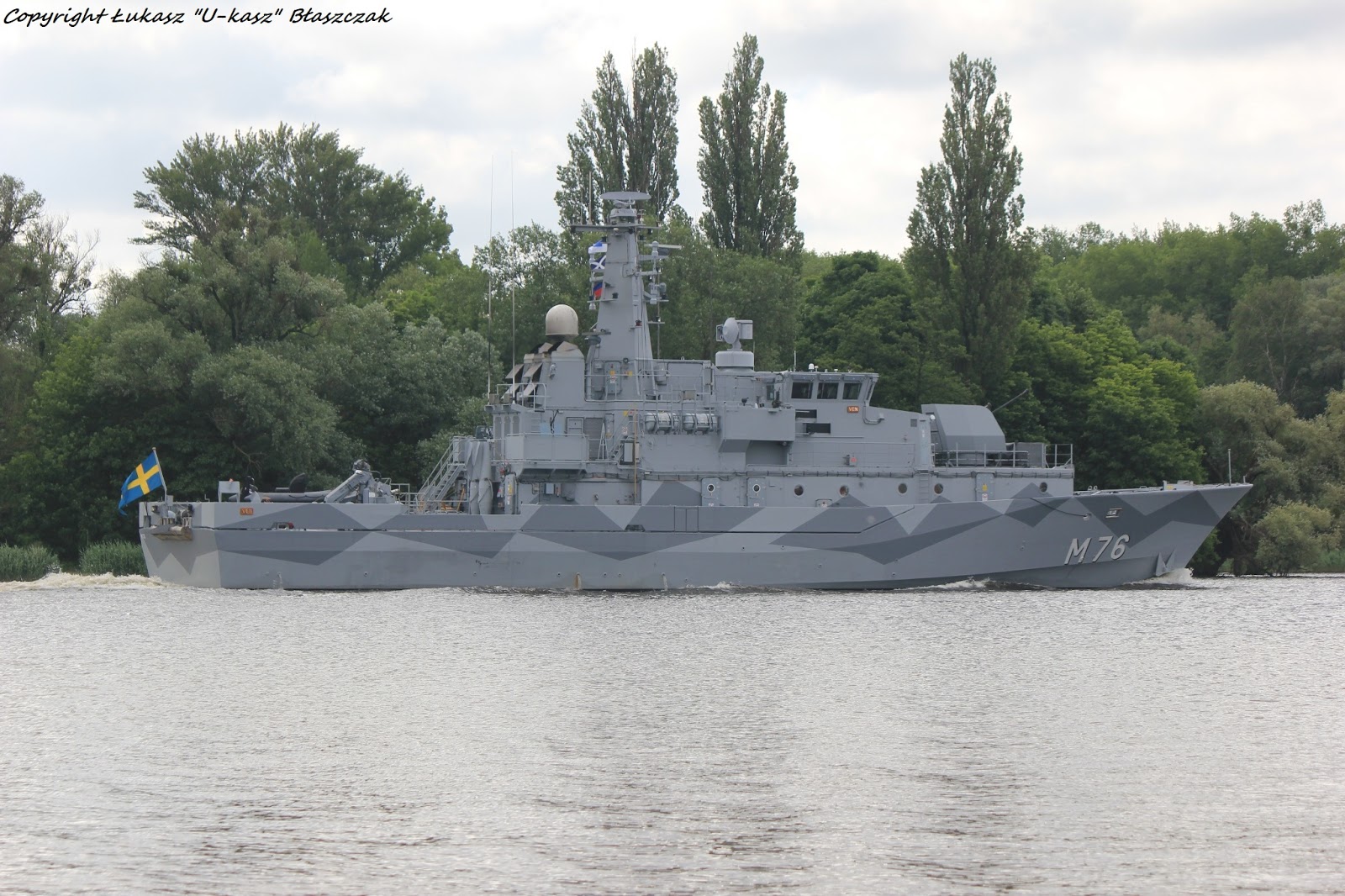 W obiektywie shipspottera czyli z migawką nad portową sadzawką: Z cyklu ...