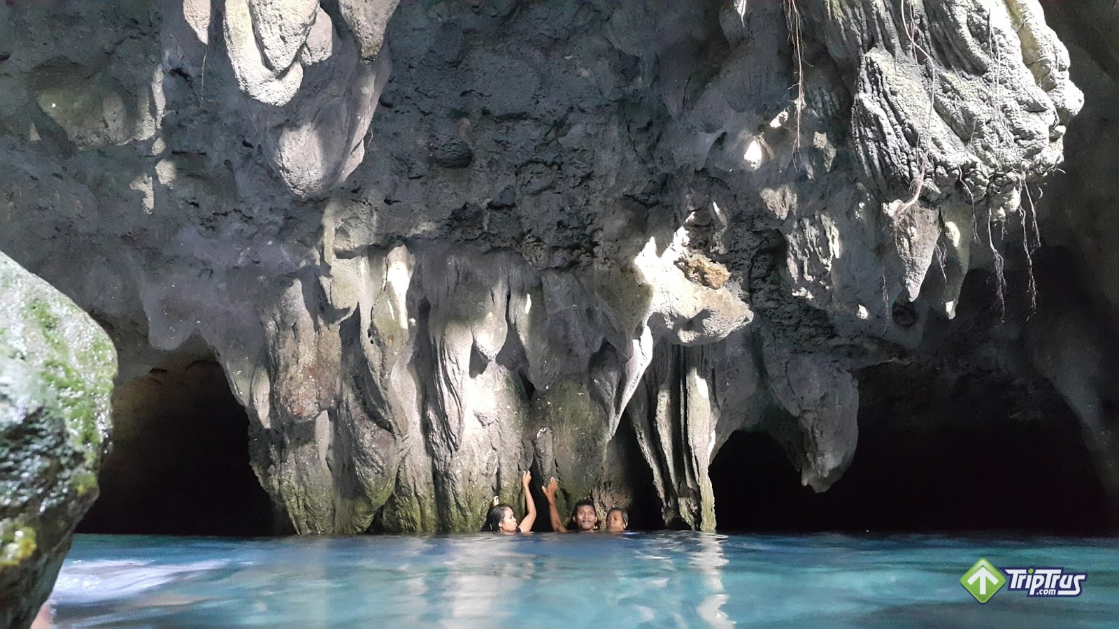 Keanekaragaman Kepulauan Kei / Kei Island: GOA HAWANG DESA LETVUAN