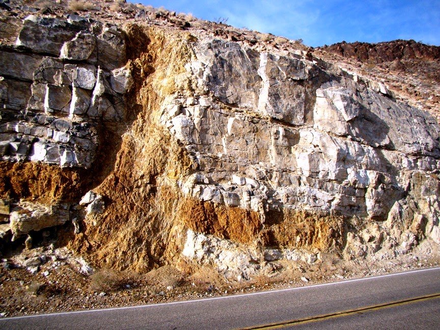 Geotripper: Another Cool California Roadcut: Dike and Sill on Highway ...