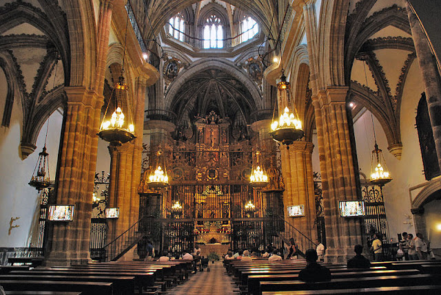 Interior del Monasterio de Santa María de Guadalupe