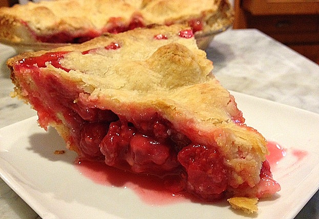 A Cake Bakes in Brooklyn: Fresh Raspberry Pie