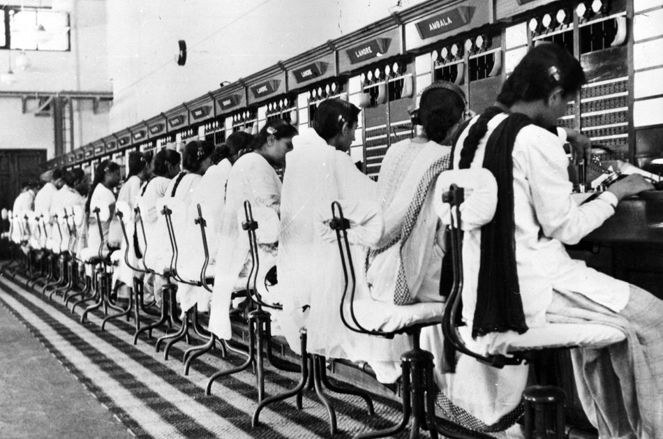 Pictorial India 1950 - ARUNACHALA GRACE