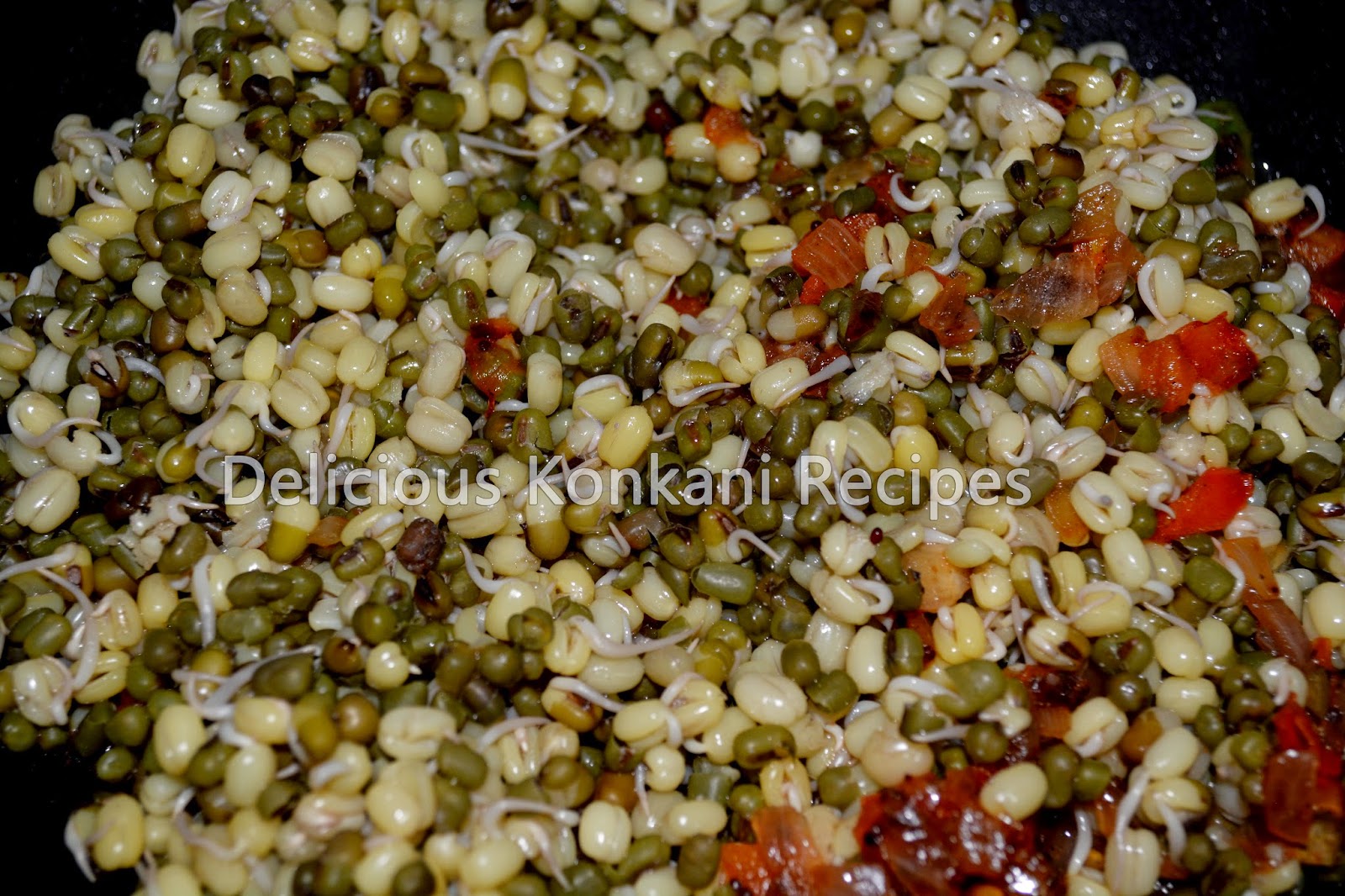 Delicious Konkani Recipes: Mooga Mole Upkari (Hesaru Kalu Palya ...